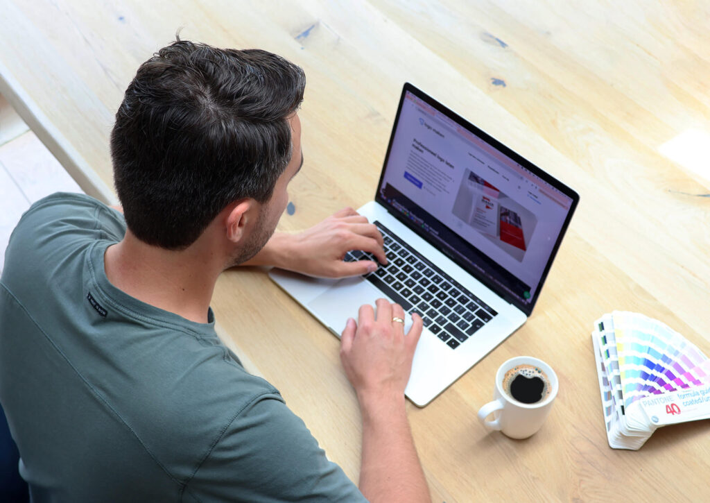 Bedrijfsnaam bedenken - Logomaken.nl